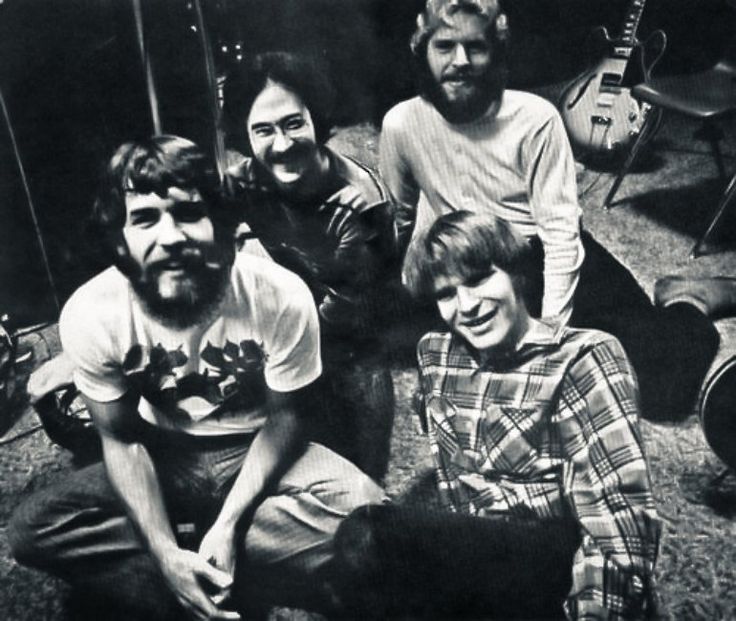 Creedence Clearwater Revival - Born On The Bayou (Live At The Woodstock ...