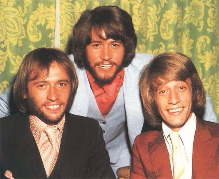 Bee Gees - Reaching Out - Golden Oldies Hits